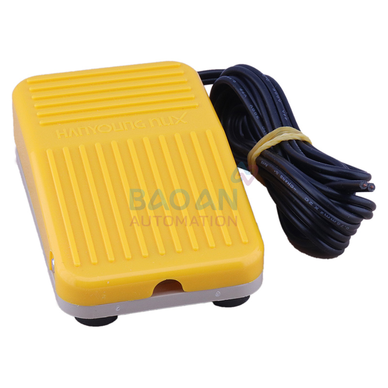 HY-101 Công tắc bàn đạp chân Hanyoung - Vỏ nhựa